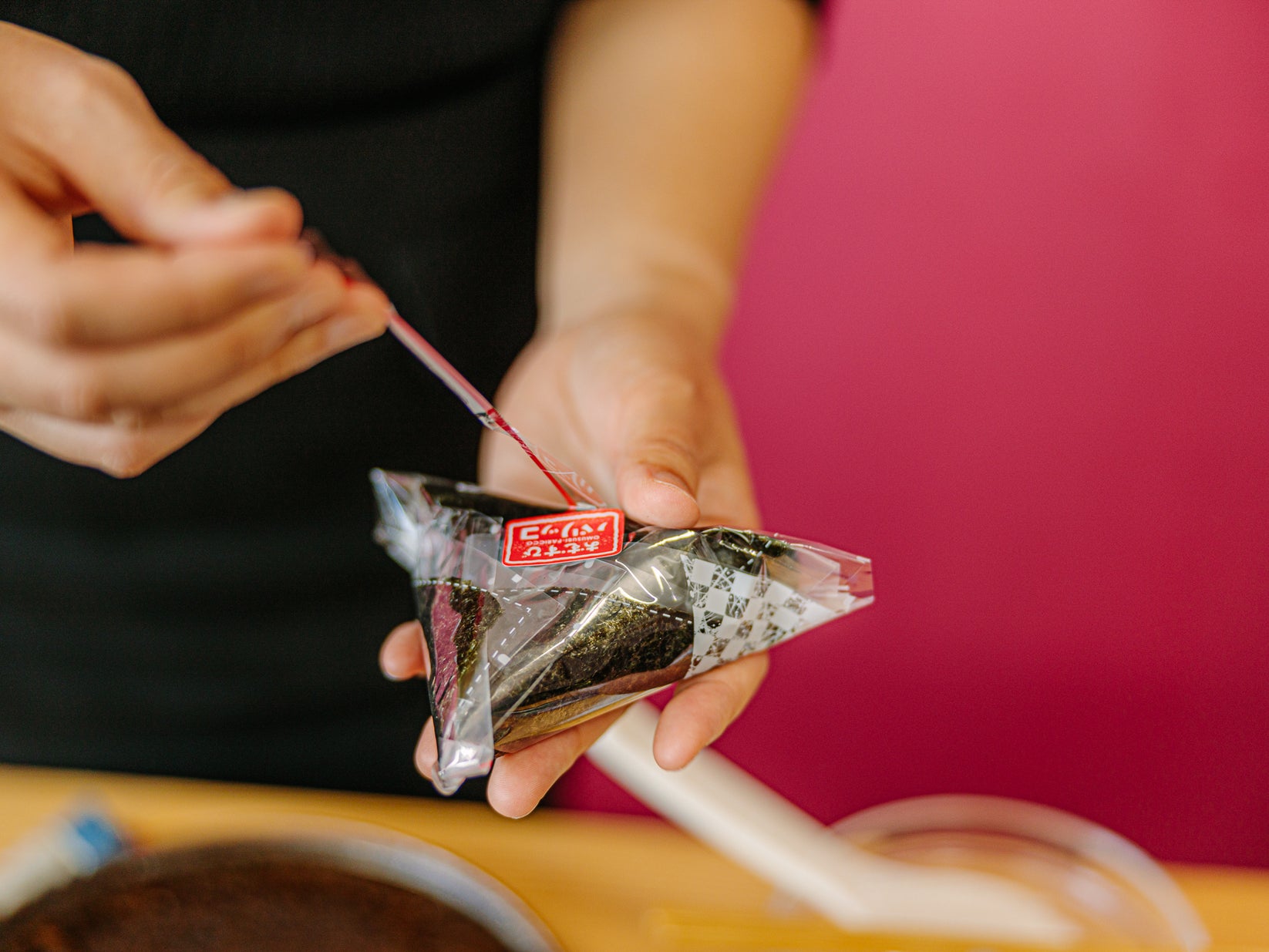 Conbini Onigiri | Plastic sheets for your rice balls – Bento&co